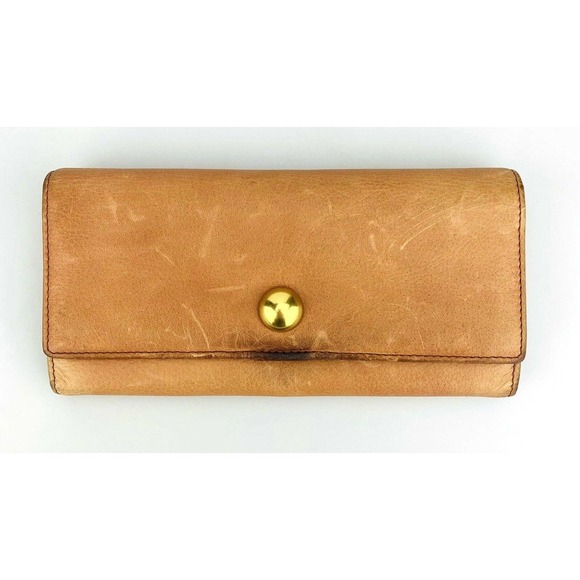 Levenger | Bags | Levenger Wallet Tan Bifold Pebbled Leather Brass Dome ...